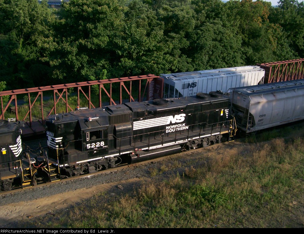 NS 5228
